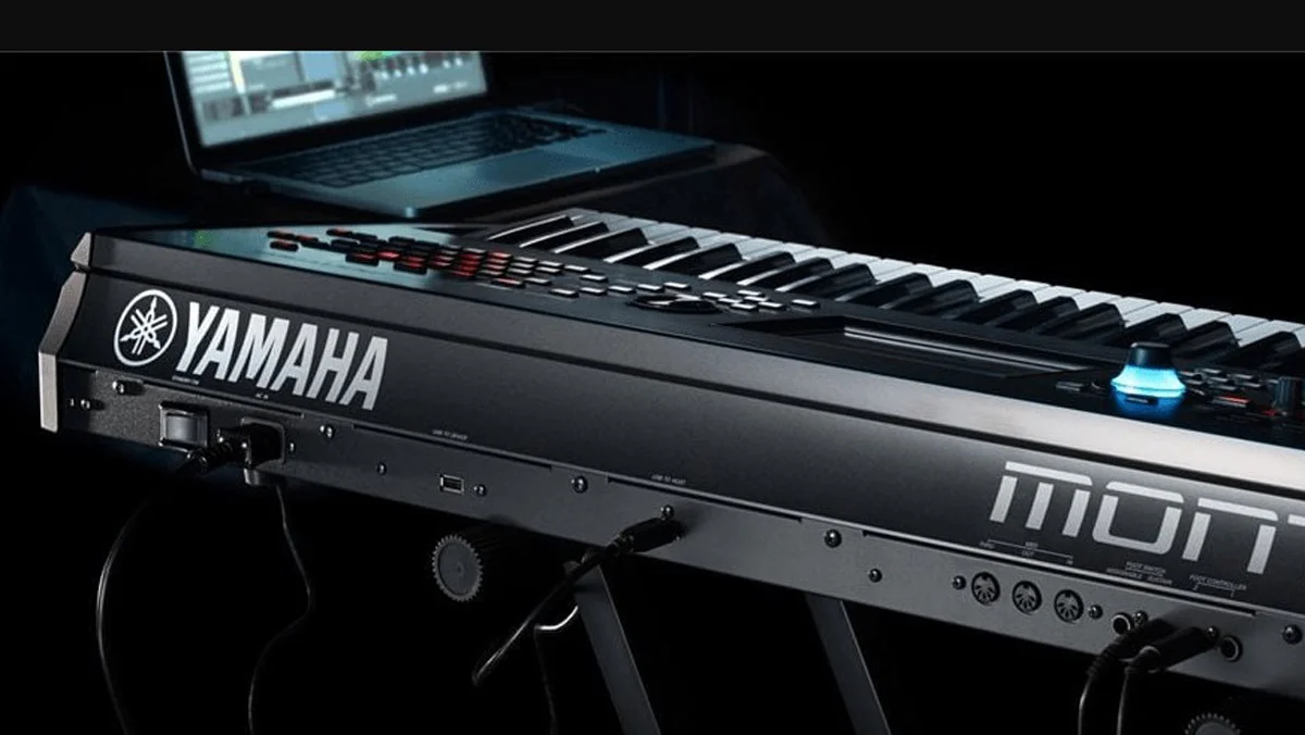 Yamaha Professional Keyboards